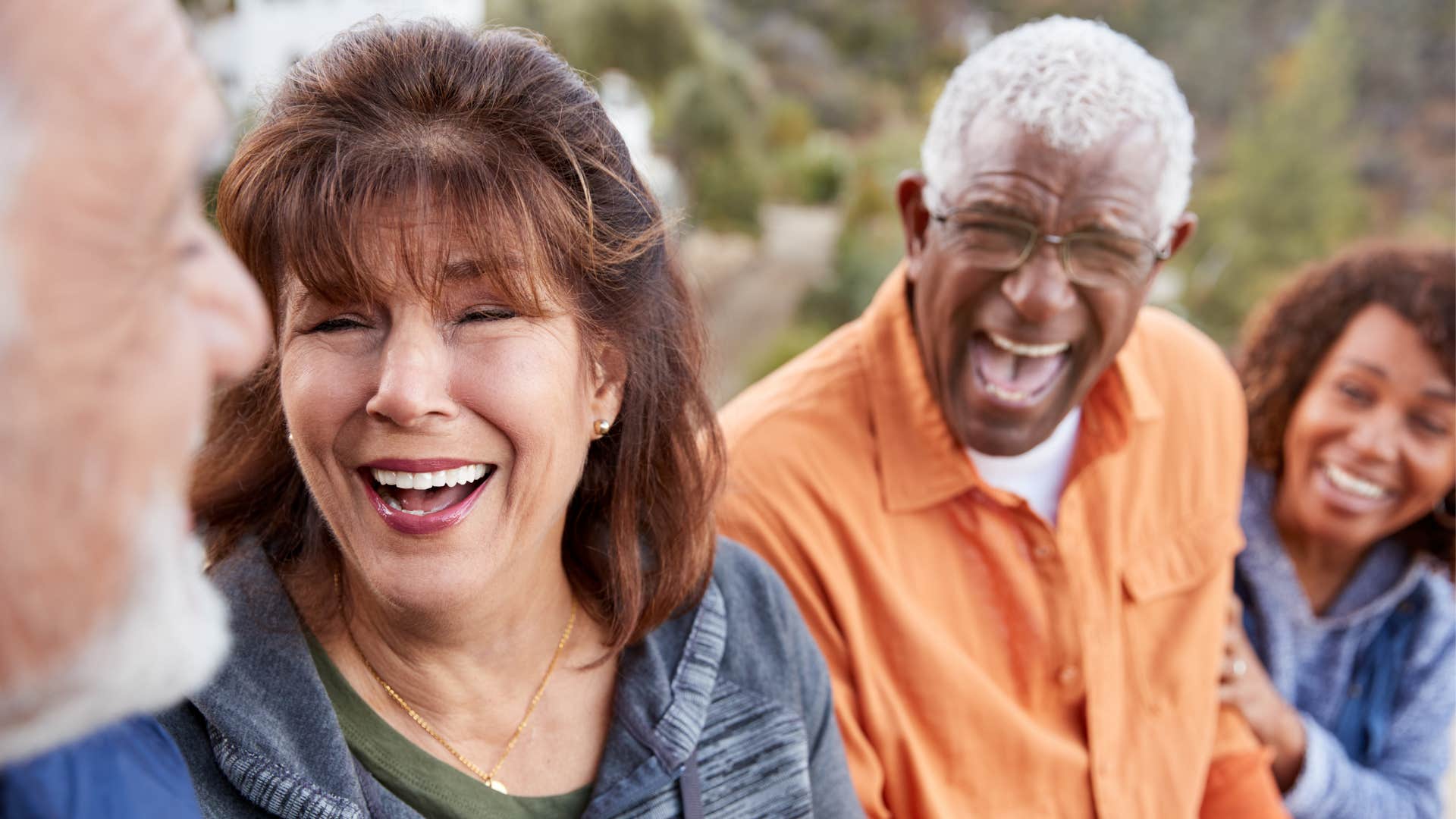 People Who Honestly Don’t Care What Others Think Possess 6 Emotional ...