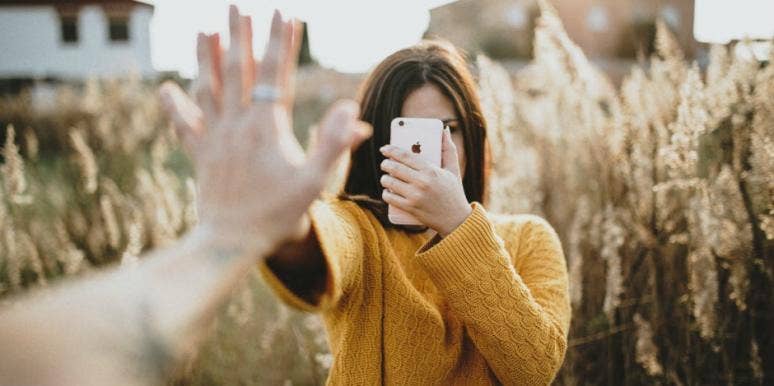 How To Know If Shes Flirting With You Based On Her Zodiac Sign Yourtango