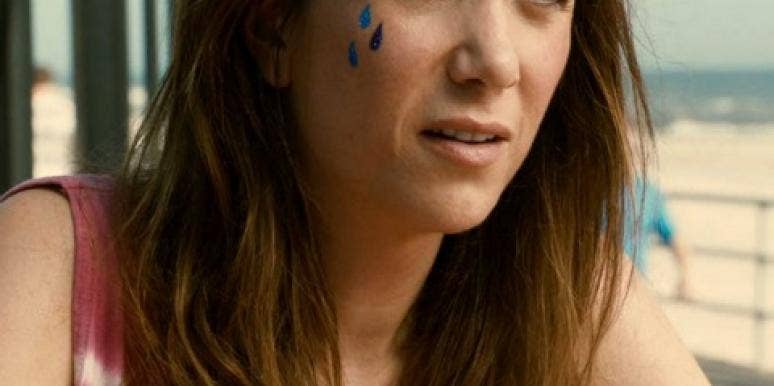 7 Romance Clichés In Kristen Wiigs Girl Most Likely Yourtango