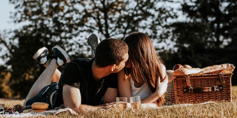 How Often Married Couples Kiss According To Research Yourtango 5389