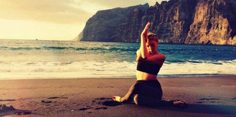 5 Fantastic Yoga Moves To Give Your Sex Life A Jump Start Yourtango