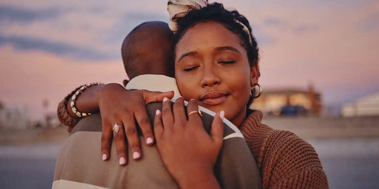 2 Types Of Hugs That Are Immediate Red Flags Margaret Paul Yourtango