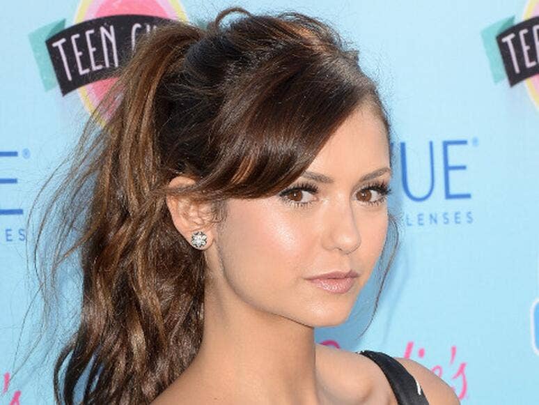 Celebrity The Vampire Diaries Nina Dobrev Posts Nude Pic Yourtango 8835