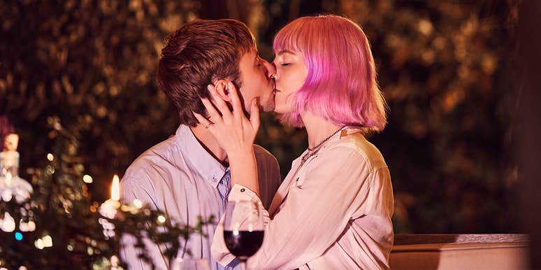 Tips To Give Him A Smooch That Will Drive Him Insane With Lust 0973