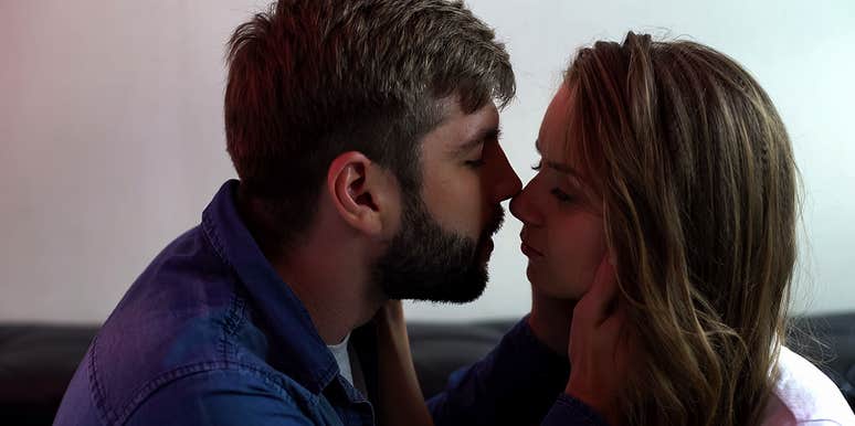 Why Does Sex Cause Emotional Attachment Leigh Norén Yourtango 8463