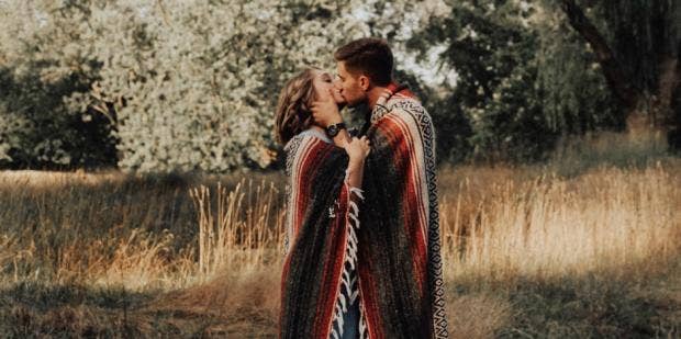 The Signature Move You Use To Flirt In All Your Relationships According To Your Zodiac Sign