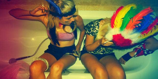 10 Times You And Your Best Friend Had No Boundaries Yourtango