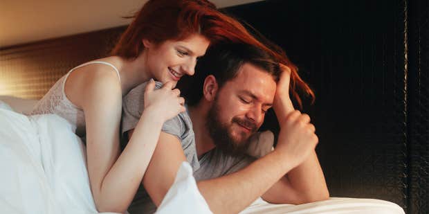 The Habit Thats Making Men Bored In The Bedroom Yourtango